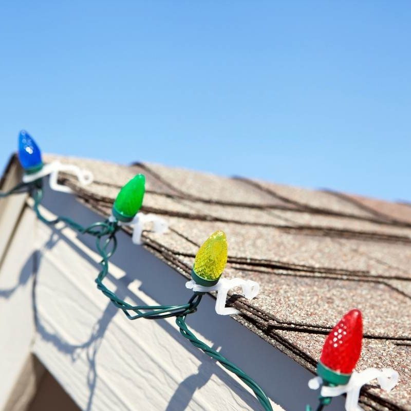 How to Wrap Columns With Christmas Lights Like a Pro