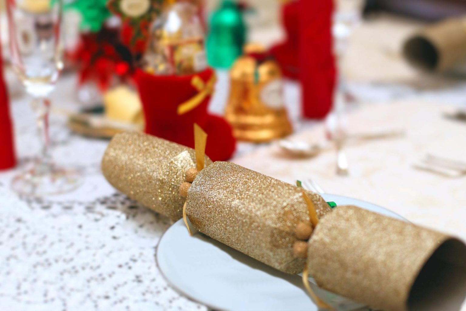 What Are Christmas Crackers? - Santa's Christmas
